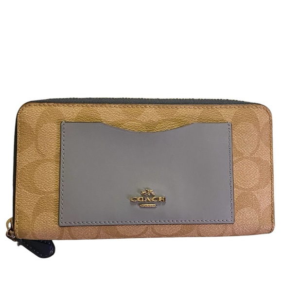 Coach | Bags | Coach Nwot Large Womens Wallet Tangray | Poshmark